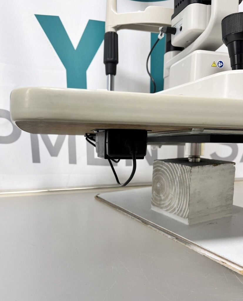 Topcon SL-2G Slit Lamp + Haag Streit 870 Tonometer for Sale